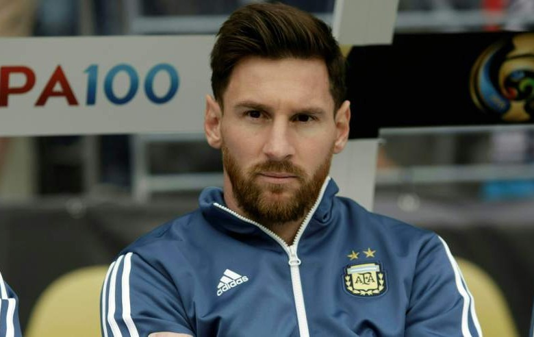 Messi el pecho frío