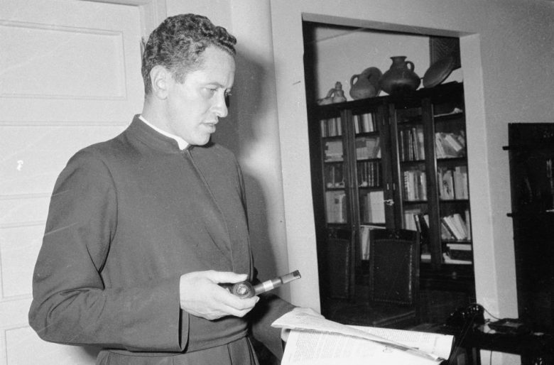 Recordando a Camilo Torres en sus 90 años - Las2orillas