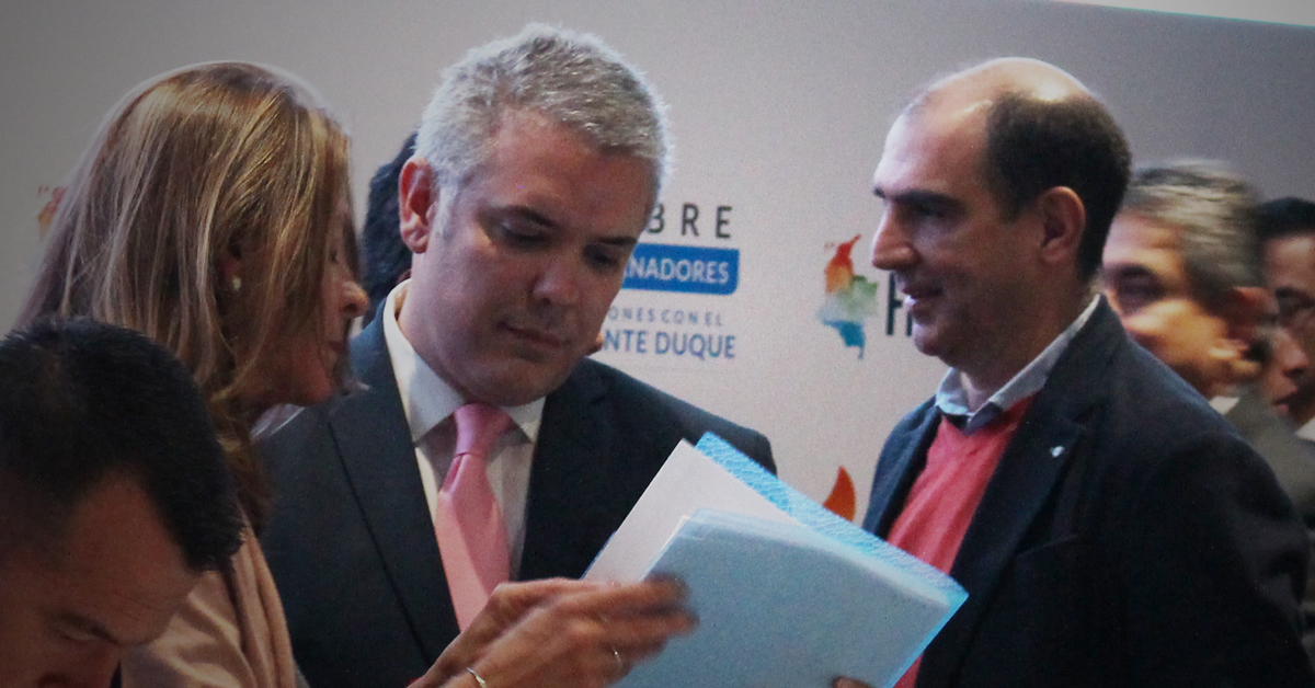 Eastman llega tarde al reparto de embajadas - Las2orillas