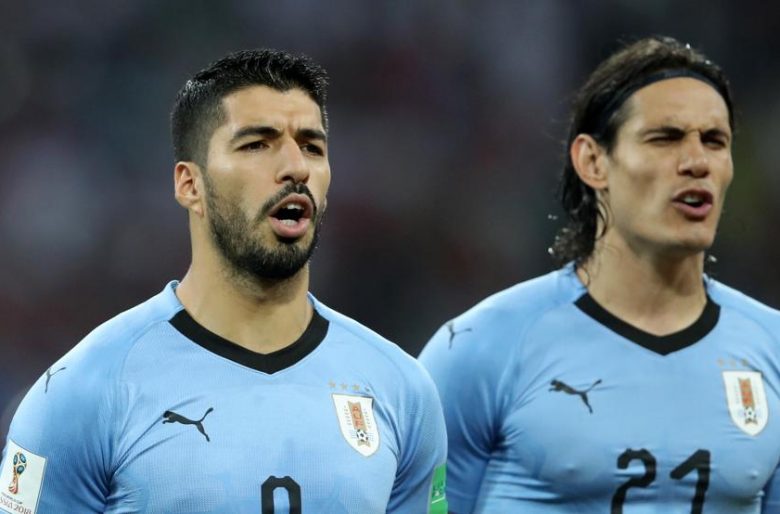 Cuando Luis Suárez y Edison Cavani le pedían a Popeye que los saludara ...
