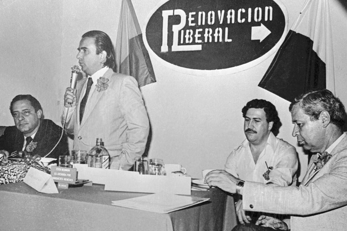 La entrega final del apartamento de Alberto Santofimio a los Galan