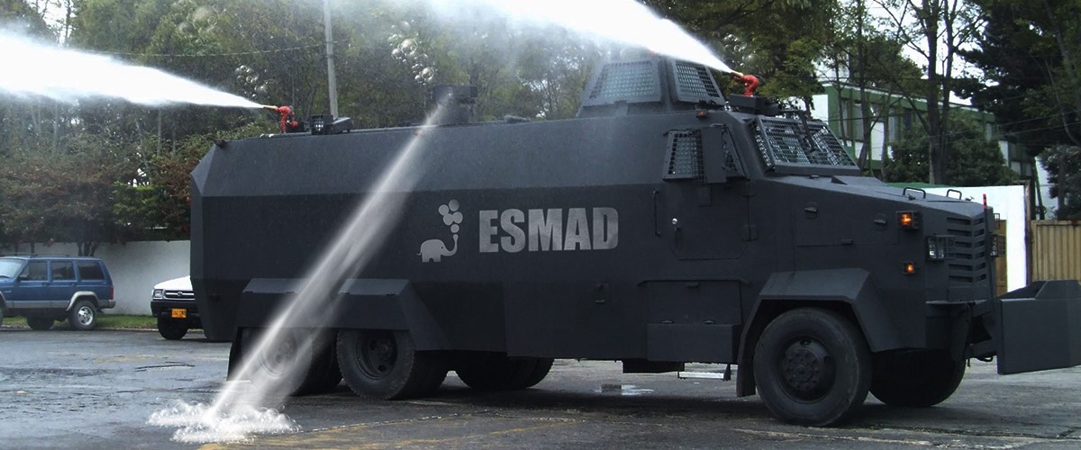 El arsenal del ESMAD con el que golpea a los manifestantes