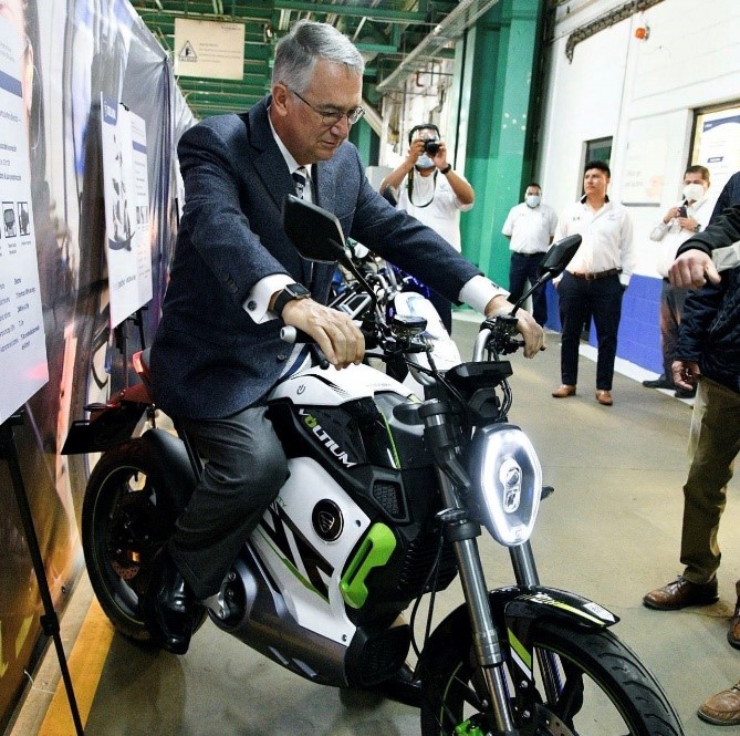 Los 10 latinos más ricos del mundo