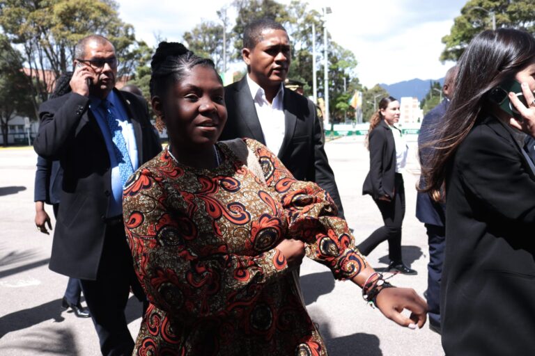 Francia Márquez se engalanó para recibir al nuevo director de la Policía