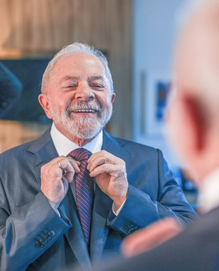 Un Lula enamorado se prepara para la segunda vuelta
