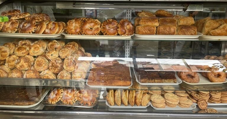 Pastel Gloria Doña Pachita lleva 73 años en Bogotá siendo un éxito con ...