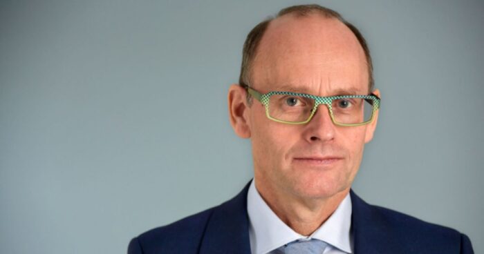 La historia de Betsson, la última casa de apuestas en jugársela por el ...