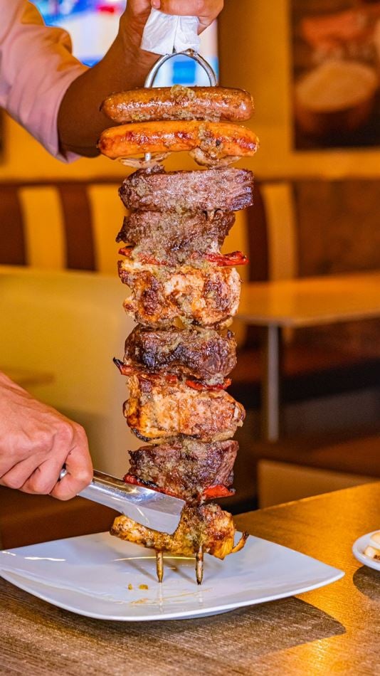 Quile: de carro de perros callejero a restaurante samario