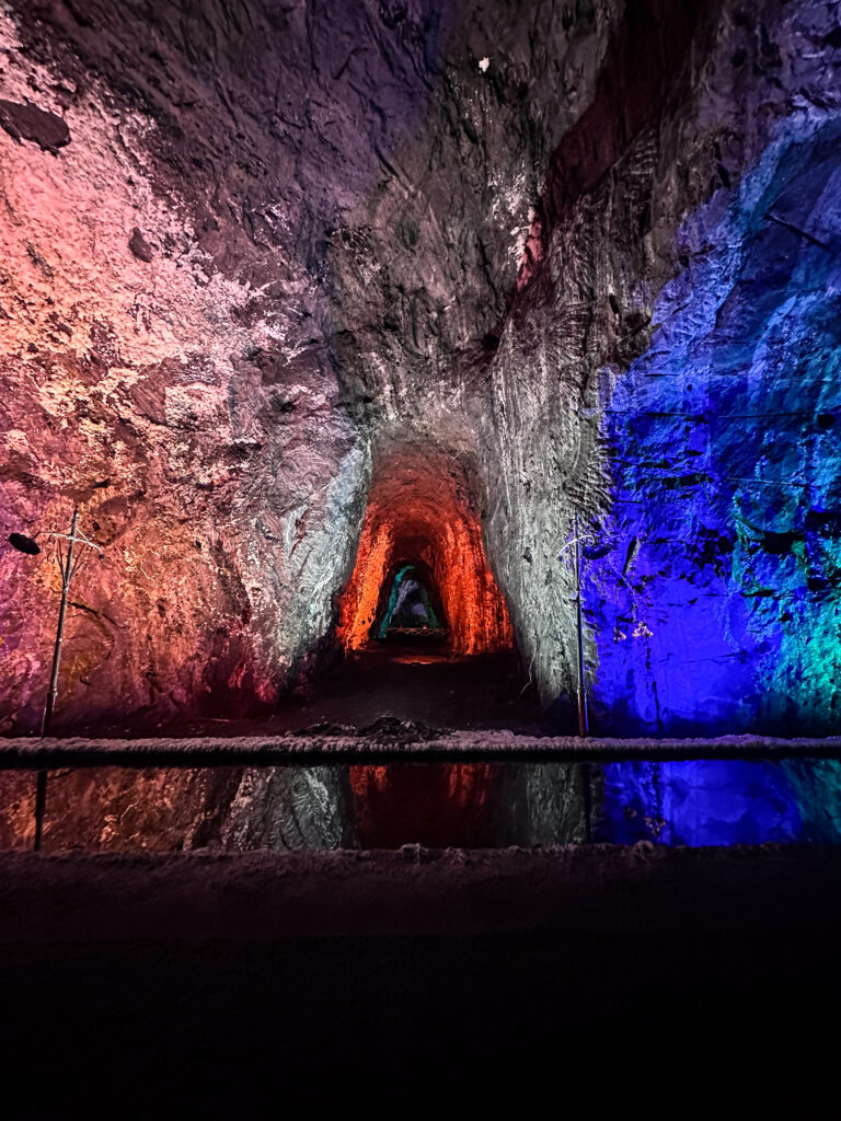 La historia de la mina de sal de Nemocón una construcción que lleva en ...