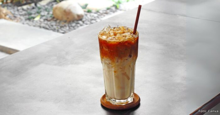 Así puede preparar el latte frío ideal y solo necesita tres ingredientes