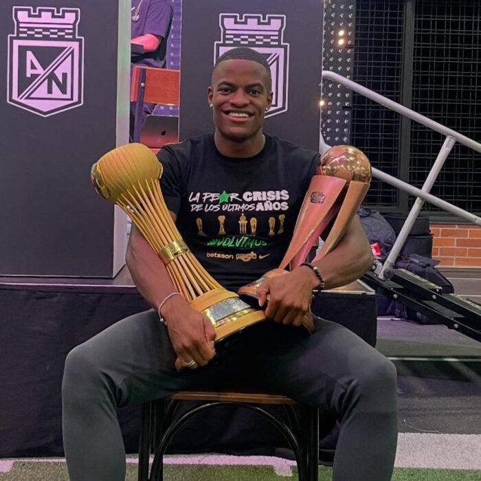 Andrés Felipe Román, el patrón en Nacional que Boca Juniors casi manda ...