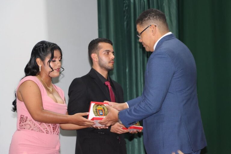 El sello de Alta calidad multicampus que respaldan el título ...